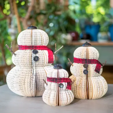 Folded Pages Snowman - Large – Fenwick Float-ors